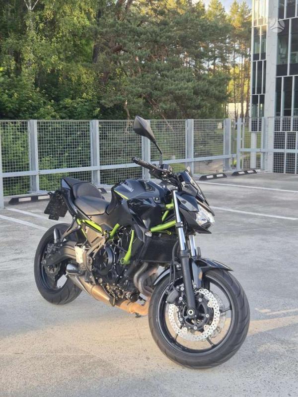 Black Kawasaki Z 2020 in Vilnius, with an engine capacity of 0.65 L and mileage of 23 thousand km for 4600 €, photo 3 on AUTOMOTO.COM.LV