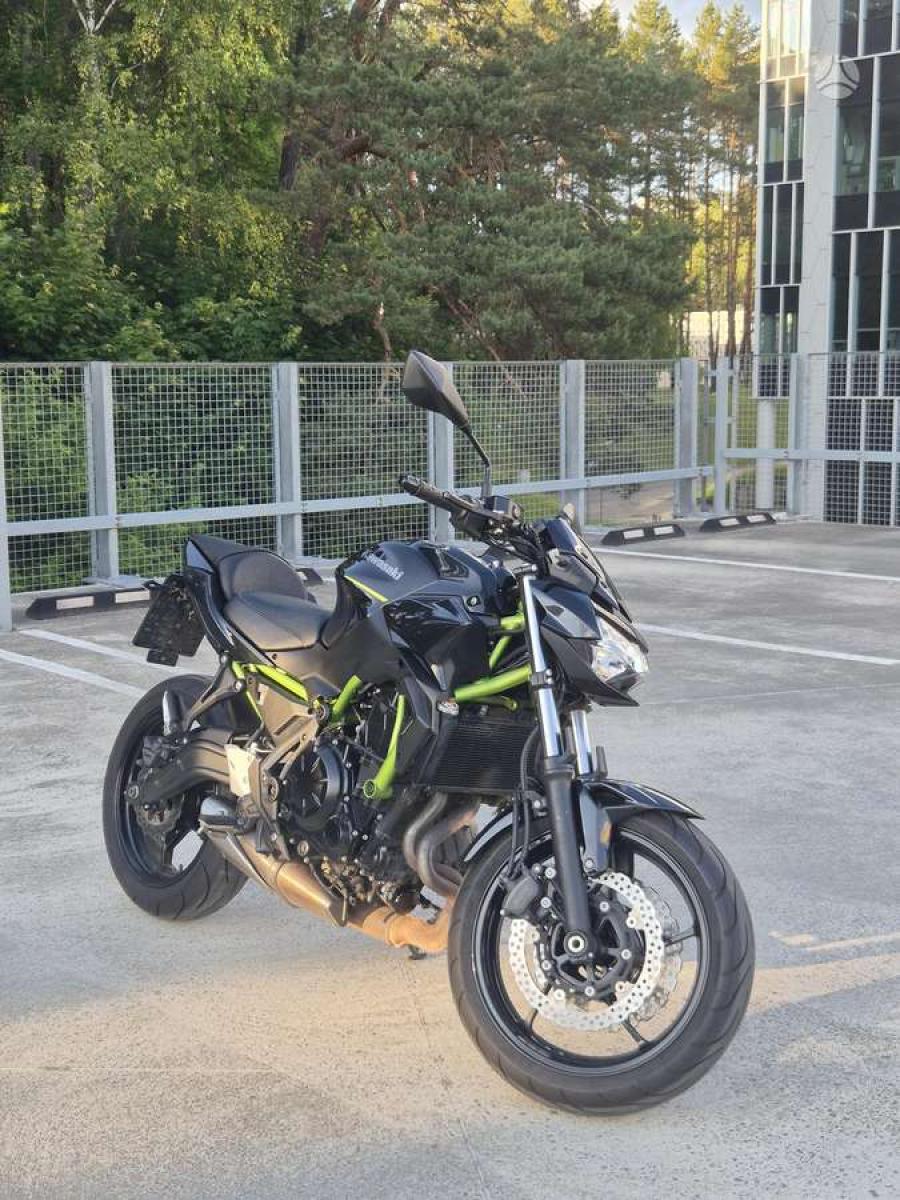 Melns Kawasaki Z 2020 Viļņa, ar dzinēja tilpumu 0.65 L un nobraukumu 23 tūkst. km par 4600 €, foto 4 vietnē AUTOMOTO.COM.LV