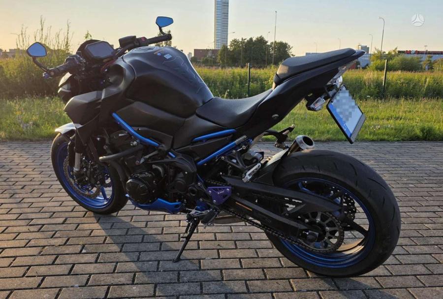 Black Kawasaki Z 2020 in Klaipeda, with an engine capacity of 0.95 L and mileage of 10 thousand km for 5500 €, photo 3 on AUTOMOTO.COM.LV