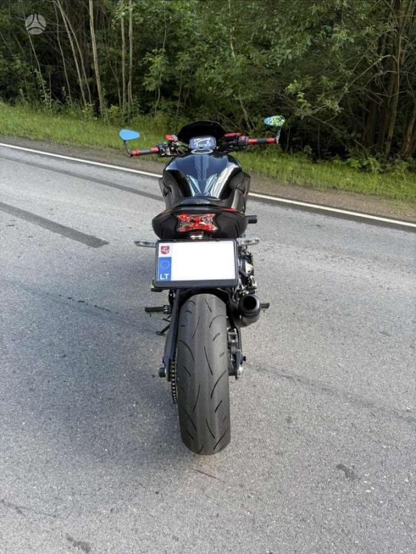 Black Kawasaki Z 2020 in Vilnius, with an engine capacity of 0.95 L and mileage of 10 thousand km for 6999 €, photo 3 on AUTOMOTO.COM.LV