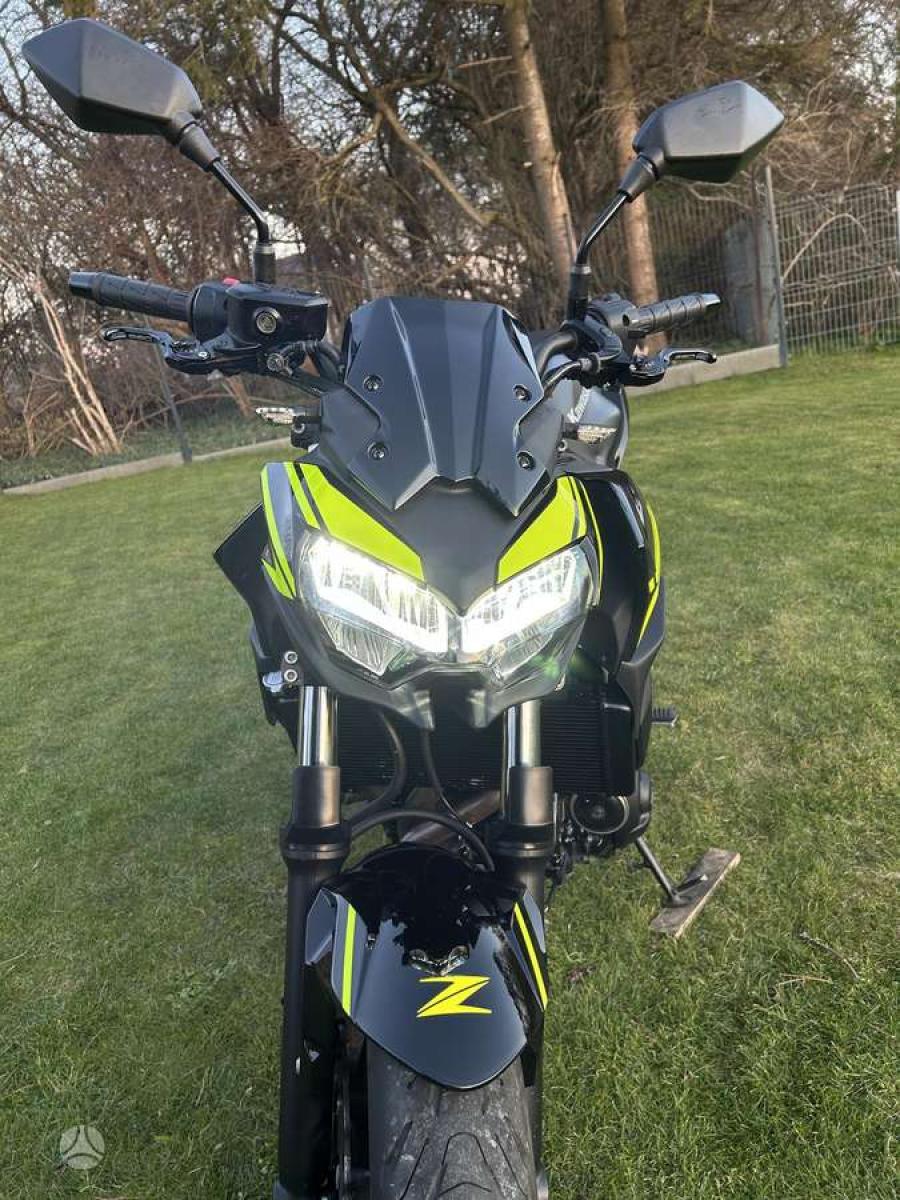 Black Kawasaki Z 2020 in Palanga, with an engine capacity of 0.65 L and mileage of 10 thousand km for 4600 €, photo 4 on AUTOMOTO.COM.LV