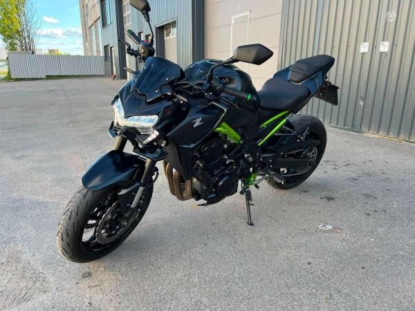 Black Kawasaki Z 2021 in Alytus, with an engine capacity of 0.95 L and mileage of 12 thousand km for 7200 €, photo 2 on AUTOMOTO.COM.LV