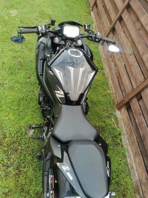 Black Kawasaki Z 2021 in Taurage, with an engine capacity of 1.00 L and mileage of 11 thousand km for 10599 €, photo 3 on AUTOMOTO.COM.LV