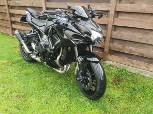 Black Kawasaki Z 2021 in Taurage, with an engine capacity of 1.00 L and mileage of 11 thousand km for 10599 €, photo 5 on AUTOMOTO.COM.LV