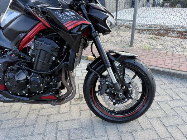 Black Kawasaki Z 2022 in Marijampole, with an engine capacity of 0.95 L and mileage of 18 thousand km for 6100 €, photo 6 on AUTOMOTO.COM.LV
