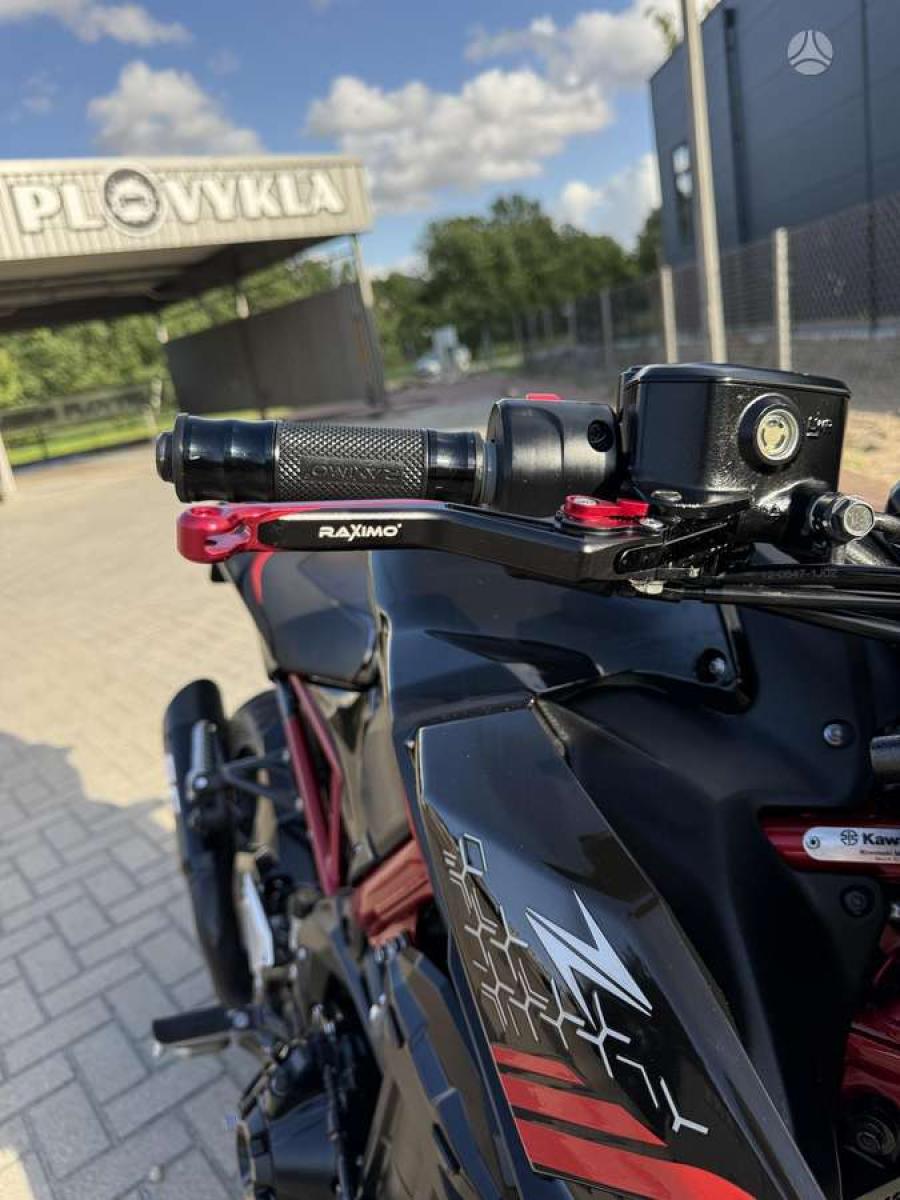 Black Kawasaki Z 2022 in Marijampole, with an engine capacity of 0.95 L and mileage of 18 thousand km for 6100 €, photo 17 on AUTOMOTO.COM.LV