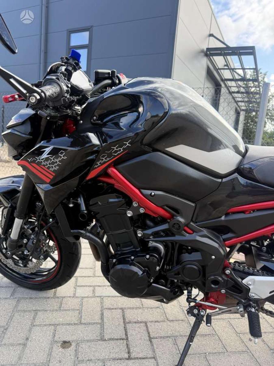 Black Kawasaki Z 2022 in Marijampole, with an engine capacity of 0.95 L and mileage of 18 thousand km for 6100 €, photo 25 on AUTOMOTO.COM.LV