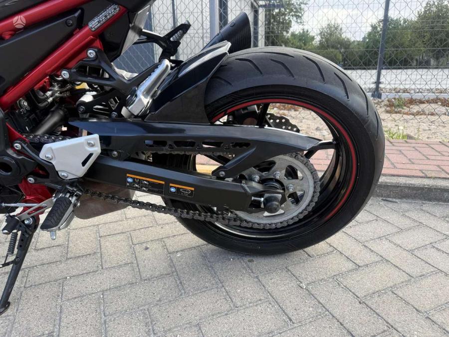 Black Kawasaki Z 2022 in Marijampole, with an engine capacity of 0.95 L and mileage of 18 thousand km for 6100 €, photo 26 on AUTOMOTO.COM.LV
