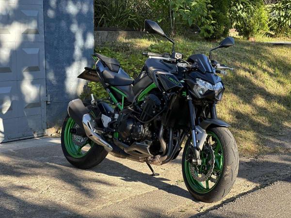 Black Kawasaki Z 2023 in Vilnius, with an engine capacity of 0.90 L and mileage of 3 thousand km for 8099 €, photo 2 on AUTOMOTO.COM.LV