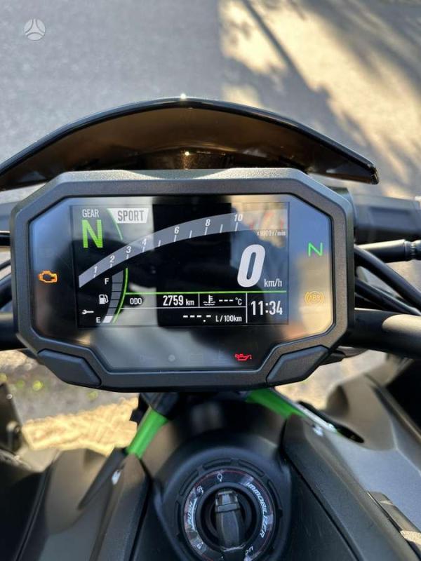 Black Kawasaki Z 2023 in Vilnius, with an engine capacity of 0.90 L and mileage of 3 thousand km for 8099 €, photo 7 on AUTOMOTO.COM.LV
