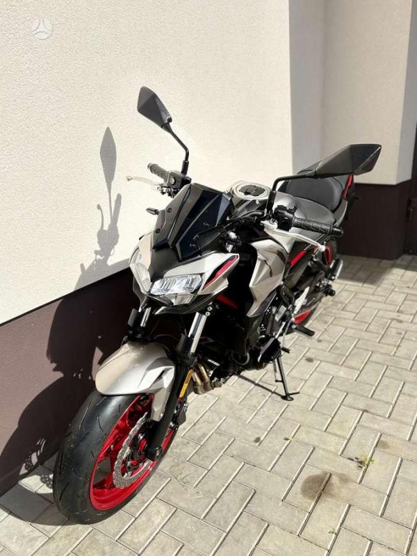 Black Kawasaki Z 2023 in Kaunas, with an engine capacity of 0.65 L and mileage of 4 thousand km for 5500 €, photo 9 on AUTOMOTO.COM.LV