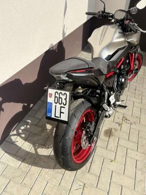 Melns Kawasaki Z 2023 Kauņa, ar dzinēja tilpumu 0.65 L un nobraukumu 4 tūkst. km par 5500 €, foto 11 vietnē AUTOMOTO.COM.LV