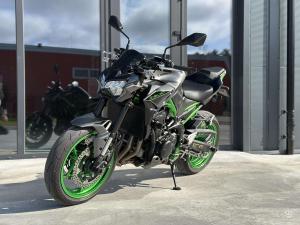 Black Kawasaki Z 2023 in Vilnius, with an engine capacity of 0.90 L and mileage of 3 thousand km for 7850 €, photo  on AUTOMOTO.COM.LV