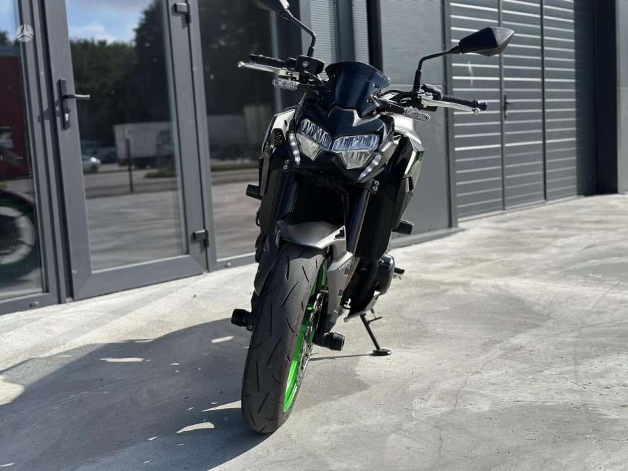 Melns Kawasaki Z 2023 Viļņa, ar dzinēja tilpumu 0.90 L un nobraukumu 3 tūkst. km par 7850 €, foto 10 vietnē AUTOMOTO.COM.LV