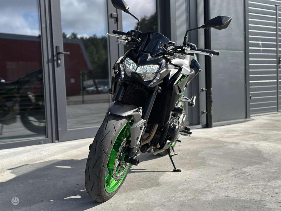 Melns Kawasaki Z 2023 Viļņa, ar dzinēja tilpumu 0.90 L un nobraukumu 3 tūkst. km par 7850 €, foto 12 vietnē AUTOMOTO.COM.LV