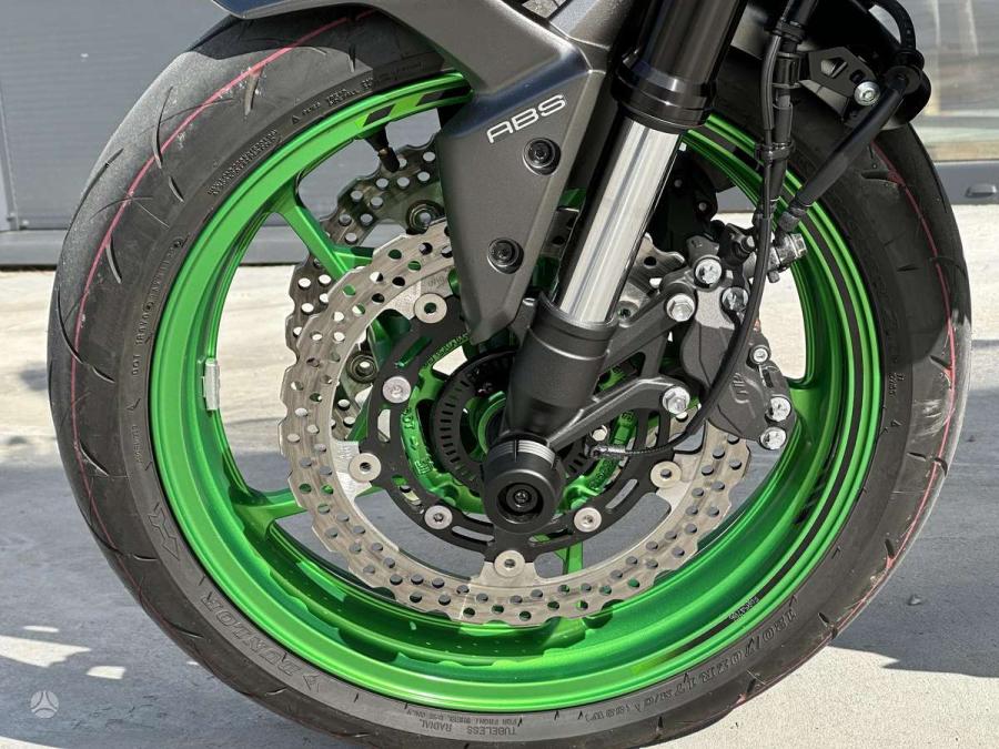 Melns Kawasaki Z 2023 Viļņa, ar dzinēja tilpumu 0.90 L un nobraukumu 3 tūkst. km par 7850 €, foto 13 vietnē AUTOMOTO.COM.LV