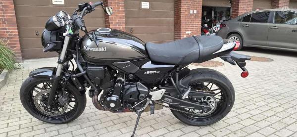 Kawasaki Z 2024 in Vilnius on AUTOMOTO.COM.LV Black Kawasaki Z 2024 in Vilnius, with an engine capacity of 0.65 L and mileage of 4 thousand km for 3900 €, photo 7 on AUTOMOTO.COM.LV