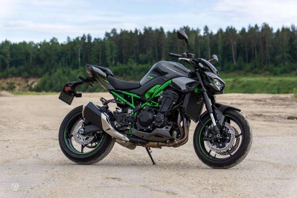 Black Kawasaki Z 2025 in Vilnius, with an engine capacity of 0.90 L and mileage of 2 thousand km for 8490 €, photo 7 on AUTOMOTO.COM.LV