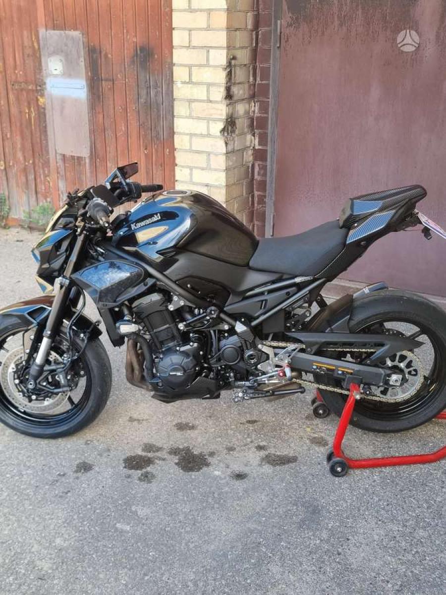 Black Kawasaki Z 2025 in Vilnius, with an engine capacity of 0.95 L and mileage of 2 thousand km for 7700 €, photo 3 on AUTOMOTO.COM.LV