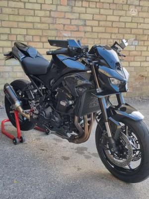 Black Kawasaki Z 2025 in Vilnius, with an engine capacity of 0.95 L and mileage of 2 thousand km for 7700 €, photo 4 on AUTOMOTO.COM.LV
