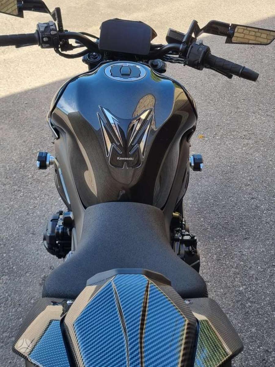 Black Kawasaki Z 2025 in Vilnius, with an engine capacity of 0.95 L and mileage of 2 thousand km for 7700 €, photo 8 on AUTOMOTO.COM.LV