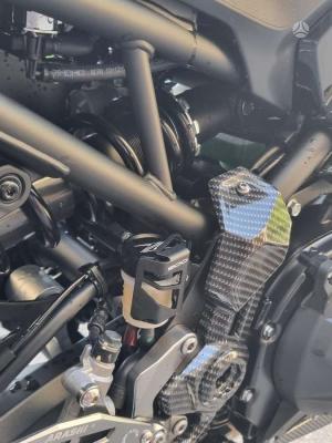 Black Kawasaki Z 2025 in Vilnius, with an engine capacity of 0.95 L and mileage of 2 thousand km for 7700 €, photo 9 on AUTOMOTO.COM.LV