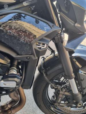 Black Kawasaki Z 2025 in Vilnius, with an engine capacity of 0.95 L and mileage of 2 thousand km for 7700 €, photo 11 on AUTOMOTO.COM.LV