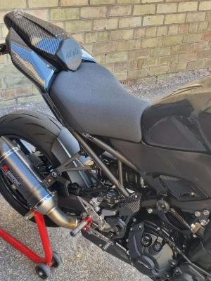 Black Kawasaki Z 2025 in Vilnius, with an engine capacity of 0.95 L and mileage of 2 thousand km for 7700 €, photo 13 on AUTOMOTO.COM.LV