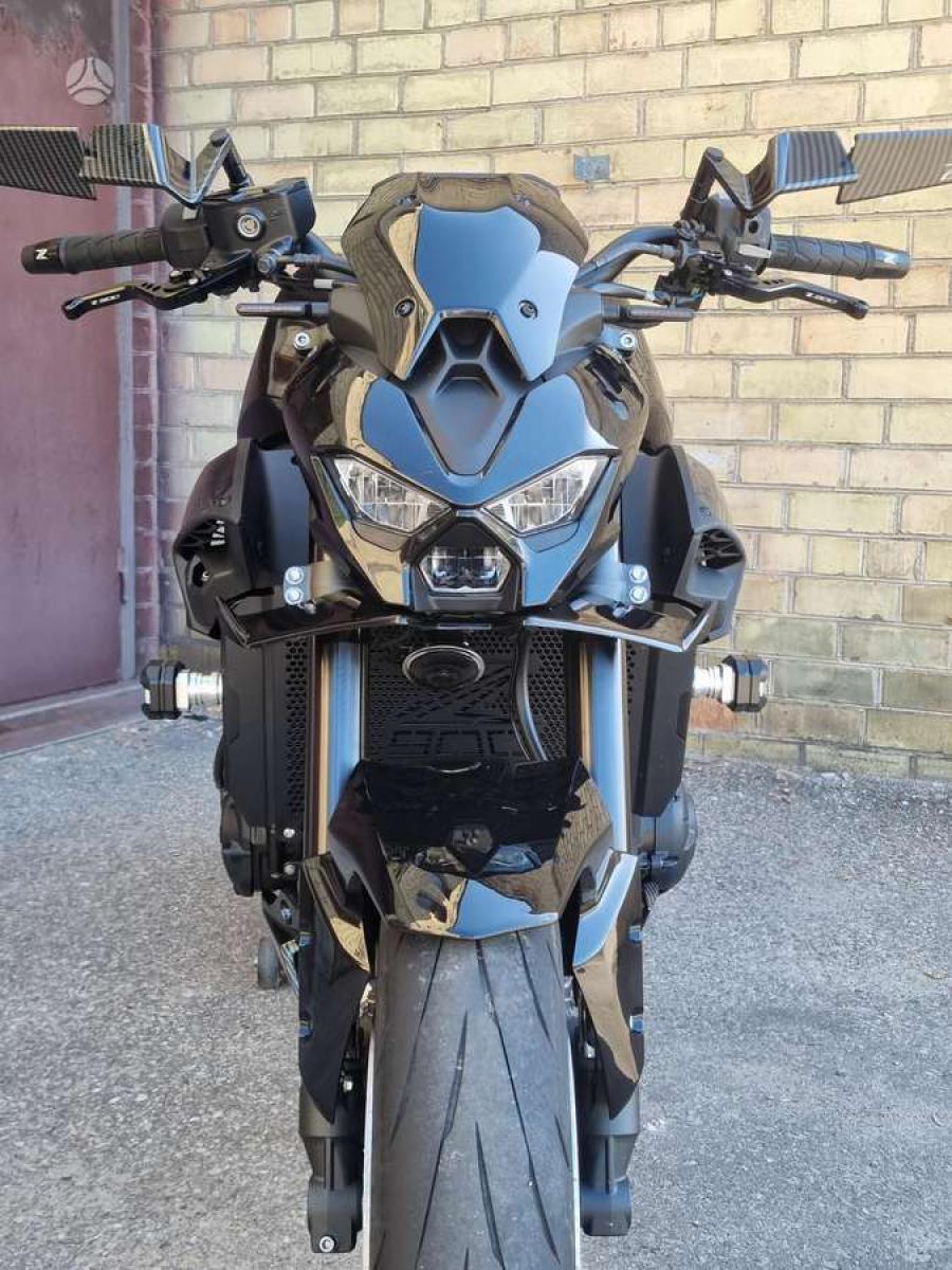 Black Kawasaki Z 2025 in Vilnius, with an engine capacity of 0.95 L and mileage of 2 thousand km for 7700 €, photo 28 on AUTOMOTO.COM.LV
