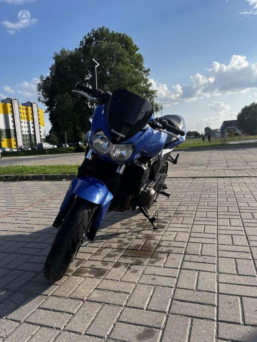 Синий Кавасаки Z 2004 в Шяуляй, объемом двигателя 0.75 л и пробегом 55 тыс. км за 2500 €, фото 4 на AUTOMOTO.COM.LV