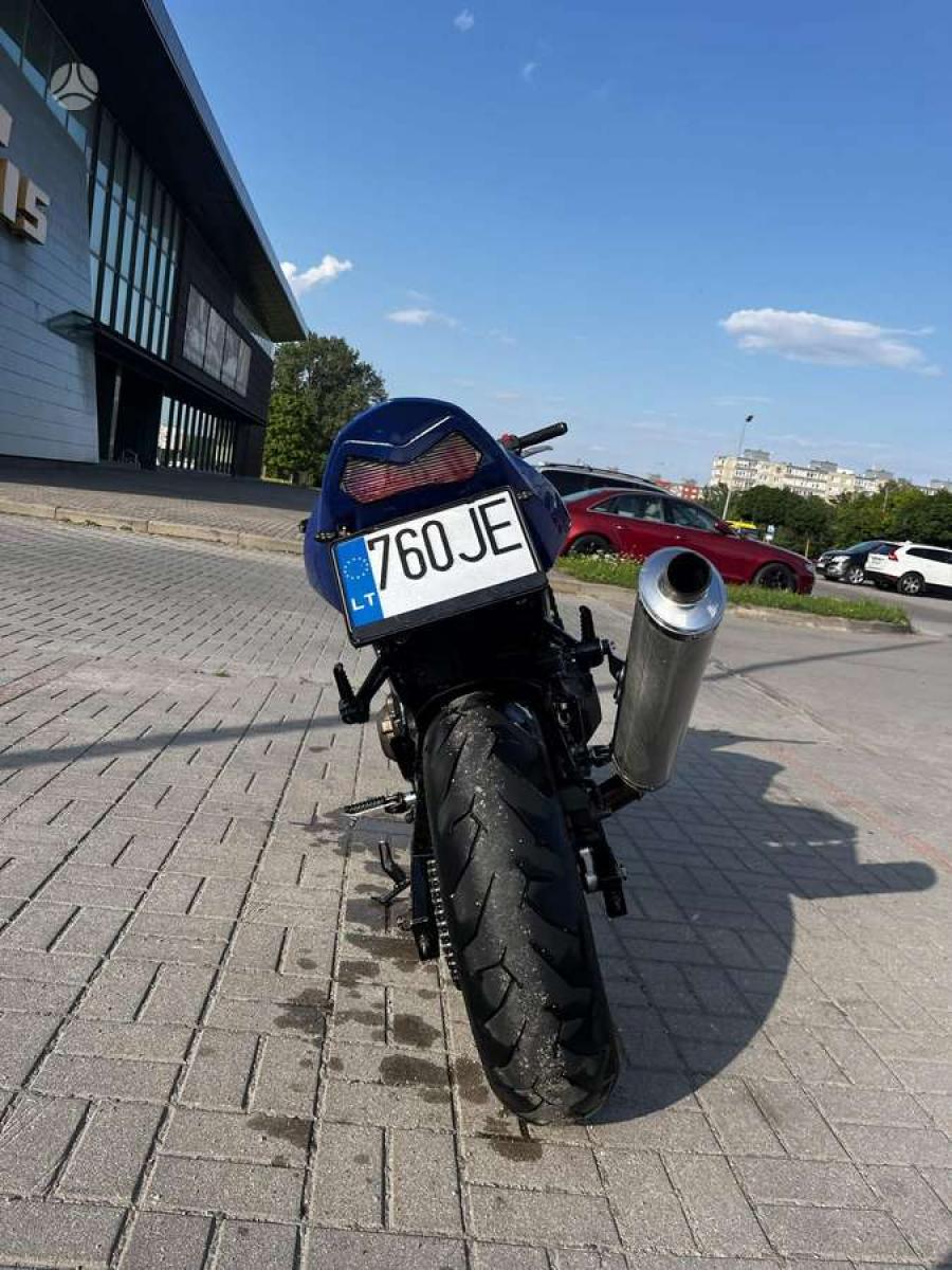 Синий Кавасаки Z 2004 в Шяуляй, объемом двигателя 0.75 л и пробегом 55 тыс. км за 2500 €, фото 5 на AUTOMOTO.COM.LV