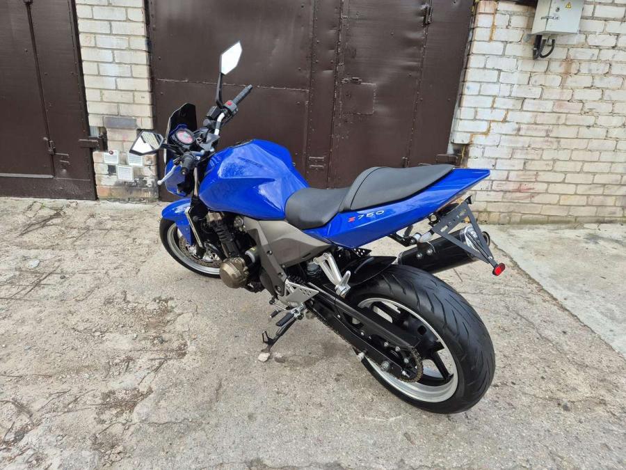 Blue Kawasaki Z 2004 in Alytus, with an engine capacity of 0.75 L and mileage of 36 thousand km for 2650 €, photo 6 on AUTOMOTO.COM.LV