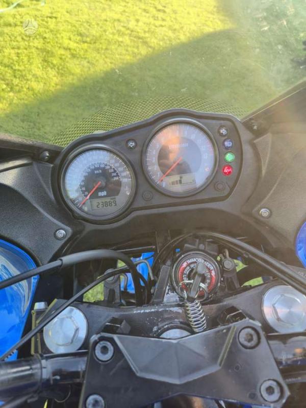 Blue Kawasaki Z 2005 in Moletai, with an engine capacity of 0.75 L and mileage of 38 thousand km for 2050 €, photo 2 on AUTOMOTO.COM.LV