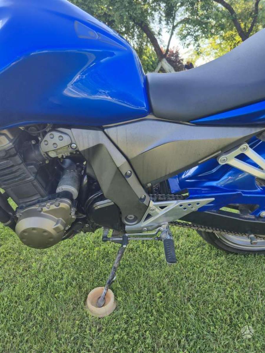 Zils Kawasaki Z 2005 Molėtai, ar dzinēja tilpumu 0.75 L un nobraukumu 38 tūkst. km par 2050 €, foto 6 vietnē AUTOMOTO.COM.LV