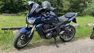 Blue Kawasaki Z 2008 in Vilnius, with an engine capacity of 0.75 L and mileage of 76 thousand km for 3800 €, photo 3 on AUTOMOTO.COM.LV