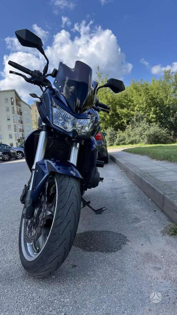 Blue Kawasaki Z 2008 in Vilnius, with an engine capacity of 0.75 L and mileage of 75 thousand km for 3300 €, photo 3 on AUTOMOTO.COM.LV