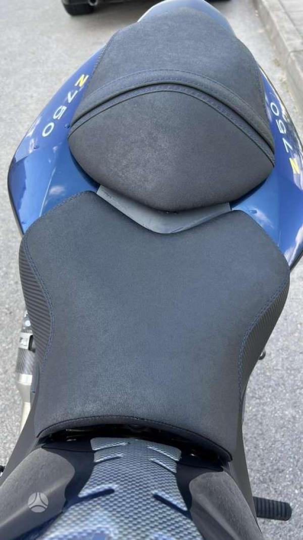 Blue Kawasaki Z 2008 in Vilnius, with an engine capacity of 0.75 L and mileage of 75 thousand km for 3300 €, photo 8 on AUTOMOTO.COM.LV