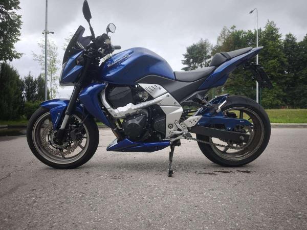 Blue Kawasaki Z 2009 in Kaunas, with an engine capacity of 0.75 L and mileage of 41 thousand km for 3500 €, photo 8 on AUTOMOTO.COM.LV