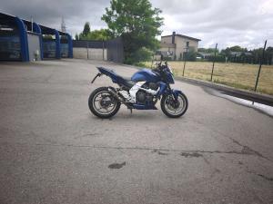 Blue Kawasaki Z 2009 in Kaunas, with an engine capacity of 0.75 L and mileage of 41 thousand km for 3500 €, photo 10 on AUTOMOTO.COM.LV