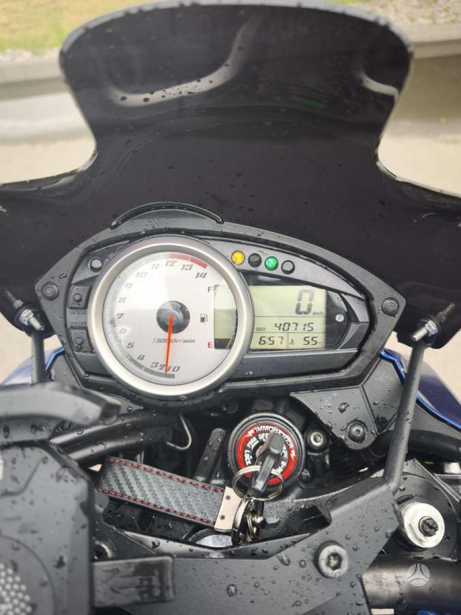 Blue Kawasaki Z 2009 in Kaunas, with an engine capacity of 0.75 L and mileage of 41 thousand km for 3500 €, photo 12 on AUTOMOTO.COM.LV