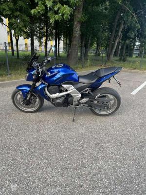 Blue Kawasaki Z 2009 in Vilnius, with an engine capacity of 0.75 L and mileage of 35 thousand km for 3100 €, photo 3 on AUTOMOTO.COM.LV