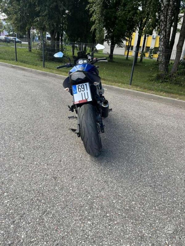 Blue Kawasaki Z 2009 in Vilnius, with an engine capacity of 0.75 L and mileage of 35 thousand km for 3100 €, photo 4 on AUTOMOTO.COM.LV