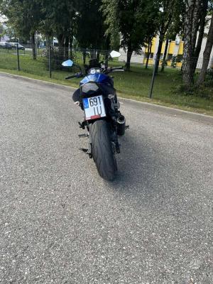 Blue Kawasaki Z 2009 in Vilnius, with an engine capacity of 0.75 L and mileage of 35 thousand km for 3100 €, photo 5 on AUTOMOTO.COM.LV