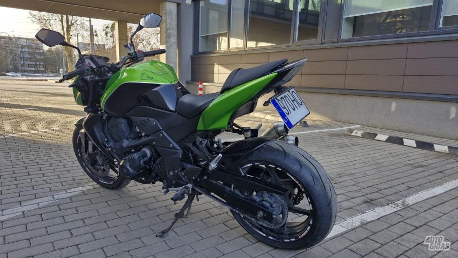 Zaļš Kawasaki Z 2009 Kauņa, ar dzinēja tilpumu 0.75 L un nobraukumu 56 tūkst. km par 3250 €, foto 3 vietnē AUTOMOTO.COM.LV