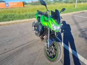 Zaļš Kawasaki Z 2009 Kauņa, ar dzinēja tilpumu 0.75 L un nobraukumu 43 tūkst. km par 3200 €, foto  vietnē AUTOMOTO.COM.LV