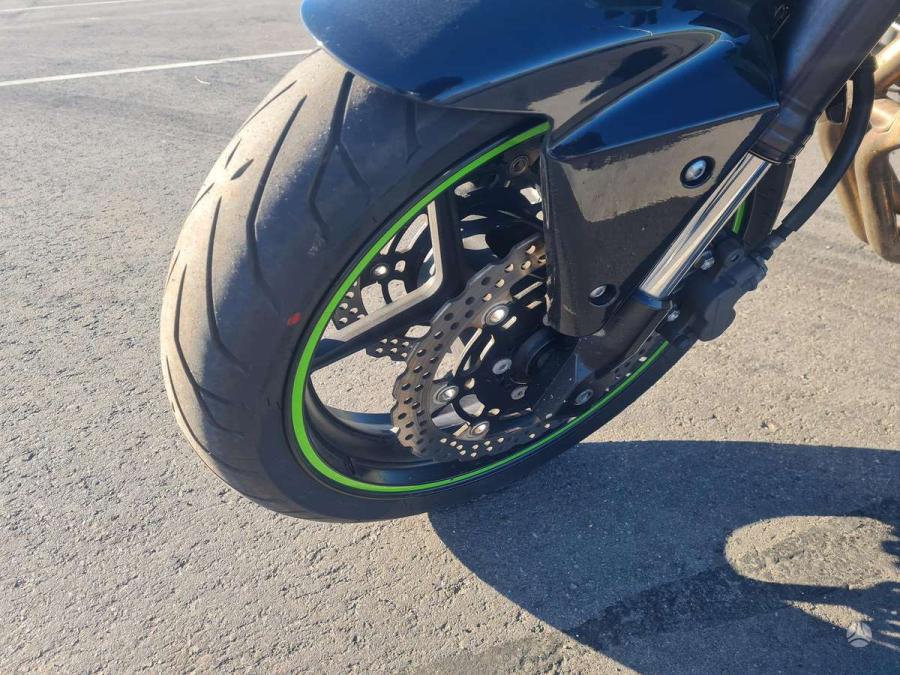 Zaļš Kawasaki Z 2009 Kauņa, ar dzinēja tilpumu 0.75 L un nobraukumu 43 tūkst. km par 3200 €, foto 8 vietnē AUTOMOTO.COM.LV