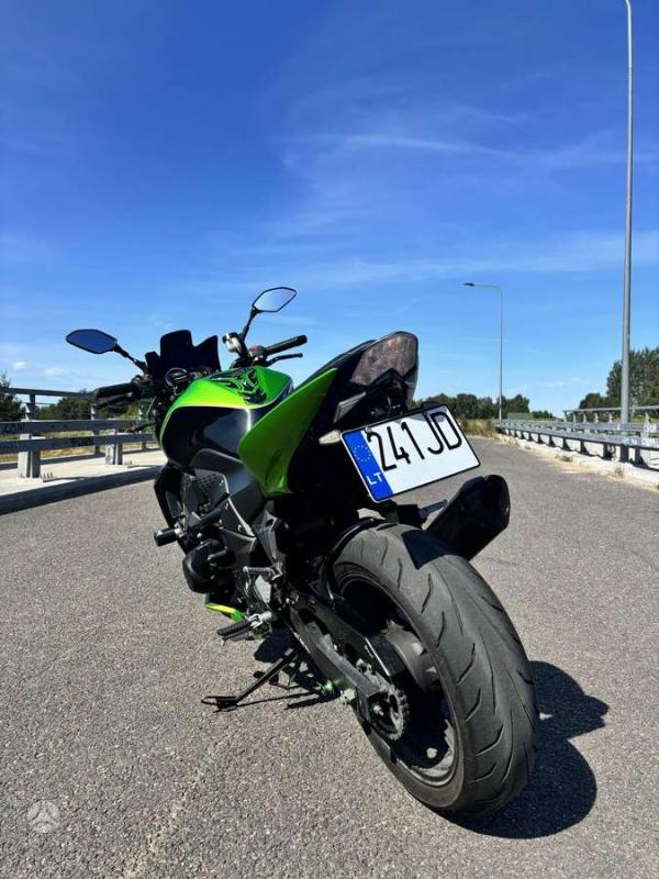 Green Kawasaki Z 2009 in Vilnius, with an engine capacity of 0.75 L and mileage of 43 thousand km for 4200 €, photo 5 on AUTOMOTO.COM.LV