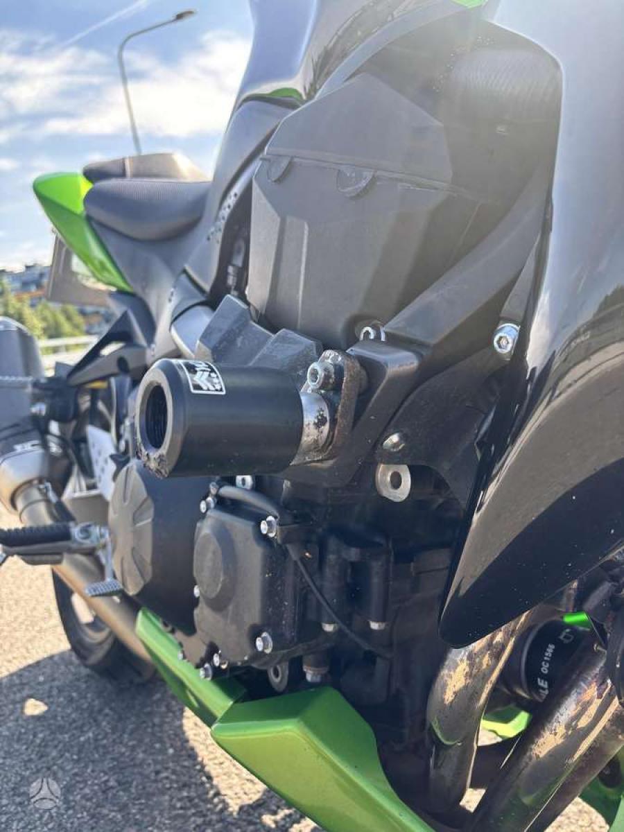 Green Kawasaki Z 2009 in Vilnius, with an engine capacity of 0.75 L and mileage of 43 thousand km for 4200 €, photo 15 on AUTOMOTO.COM.LV
