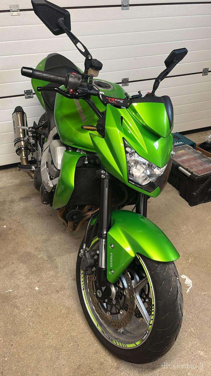 Green Kawasaki Z 2011 in Kaunas, with an engine capacity of 0.75 L and mileage of 46 thousand km for 4200 €, photo 5 on AUTOMOTO.COM.LV