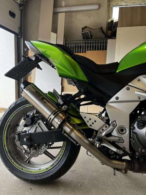 Green Kawasaki Z 2011 in Kaunas, with an engine capacity of 0.75 L and mileage of 46 thousand km for 4200 €, photo 6 on AUTOMOTO.COM.LV